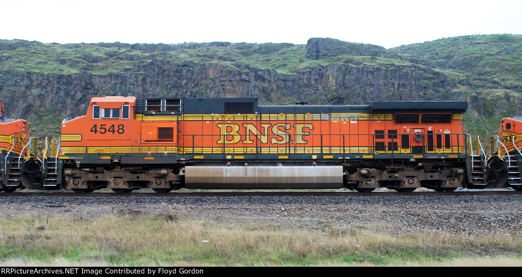 BNSF 4548
